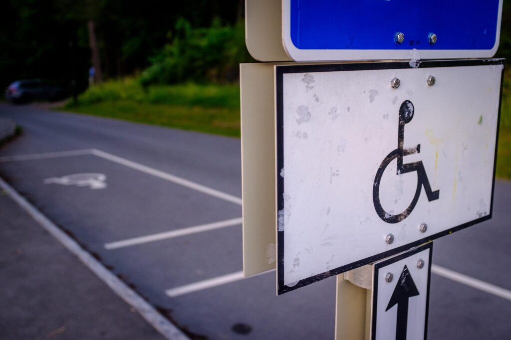 Nye parkeringsregler er klare – skal sikre mer likebehandling